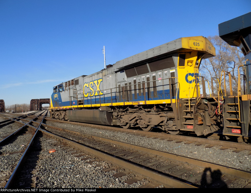 CSX 625
